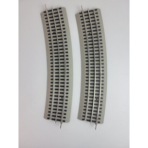 Lionel | Toys | Lionel Trains Fastrack 72 Full Curve Track Lot 2 Pieces ...